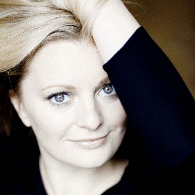 Lucy Crowe: biography, videos - medici.tv